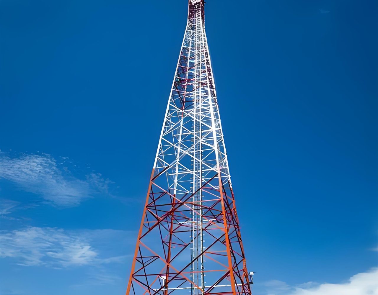 3 Legged Self Support Steel Tower , 4 Legged Tubular Tower ...